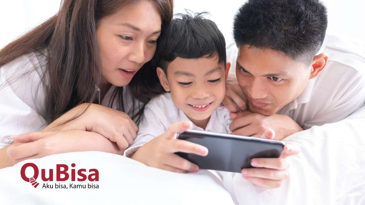 Usia Berapa Anak Boleh Main Hp?